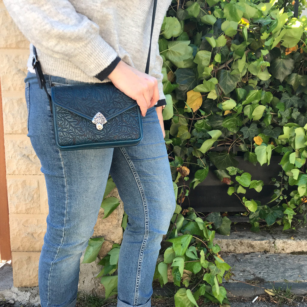 Leather "Becca" Women's Cell Phone Handbag – Oberon Design Wholesale